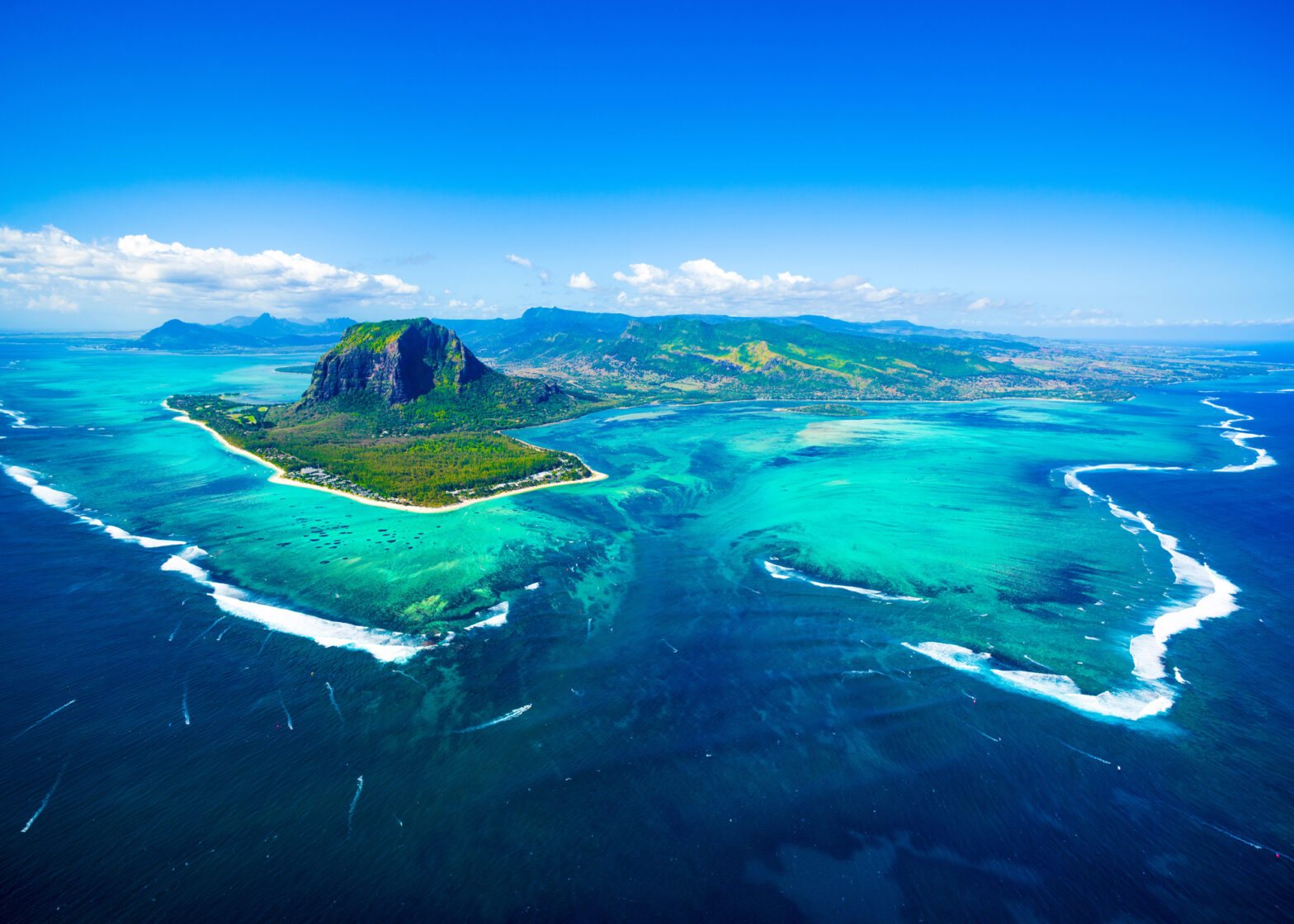20 Geographic Oddities That Seem Almost Unreal