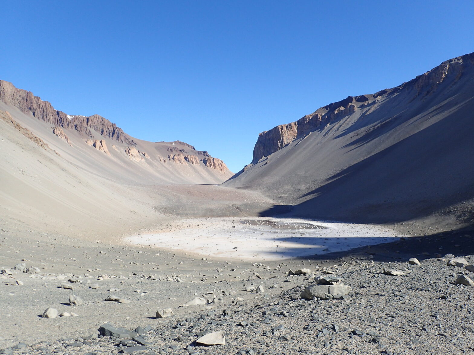20 of the Most Unusual Lakes on the Planet (and What Makes Them Weird)