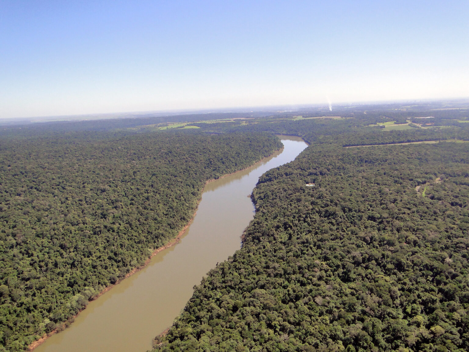 20 Stunningly Clear Rivers You Won’t Believe Are Real