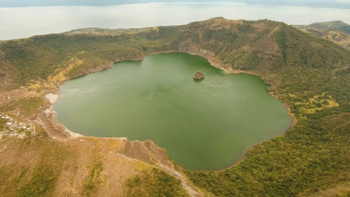 20 of the Most Unusual Lakes on the Planet (and What Makes Them Weird)