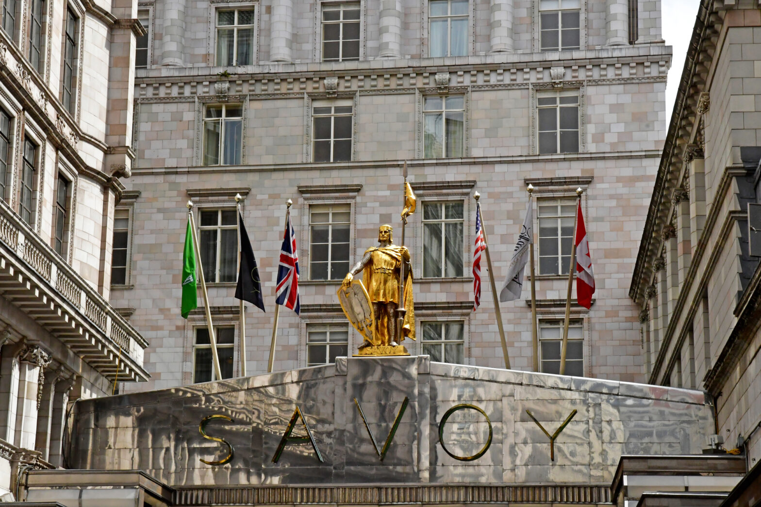 20 Iconic Hotels That Have Housed History’s Biggest Names