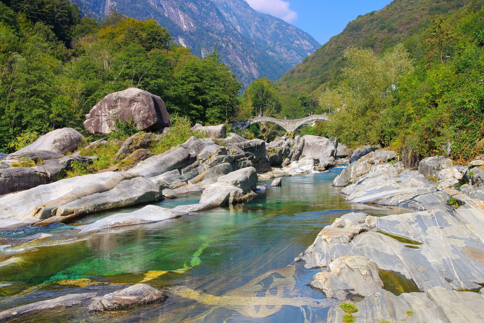 20 Stunningly Clear Rivers You Won’t Believe Are Real