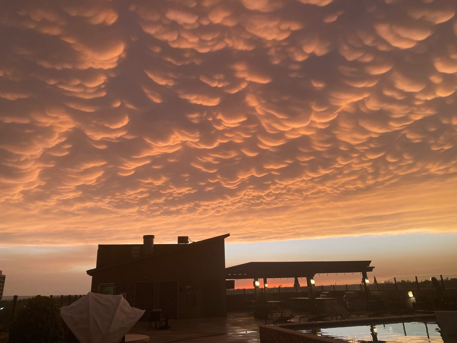 20 Rare Weather Events That Completely Transformed Landscapes