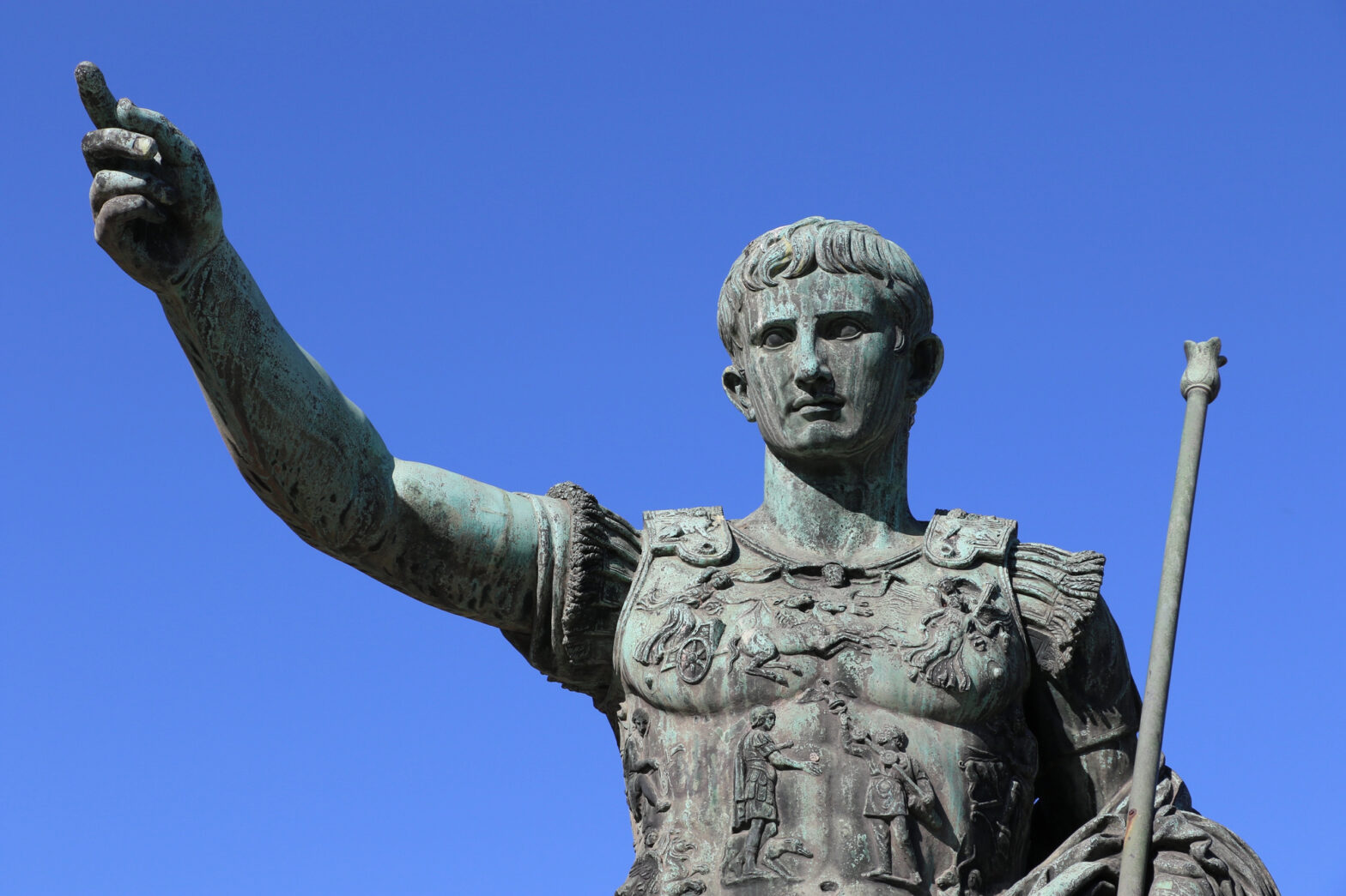 20 Famous Military Leaders and the Strategies That Made Them Legendary