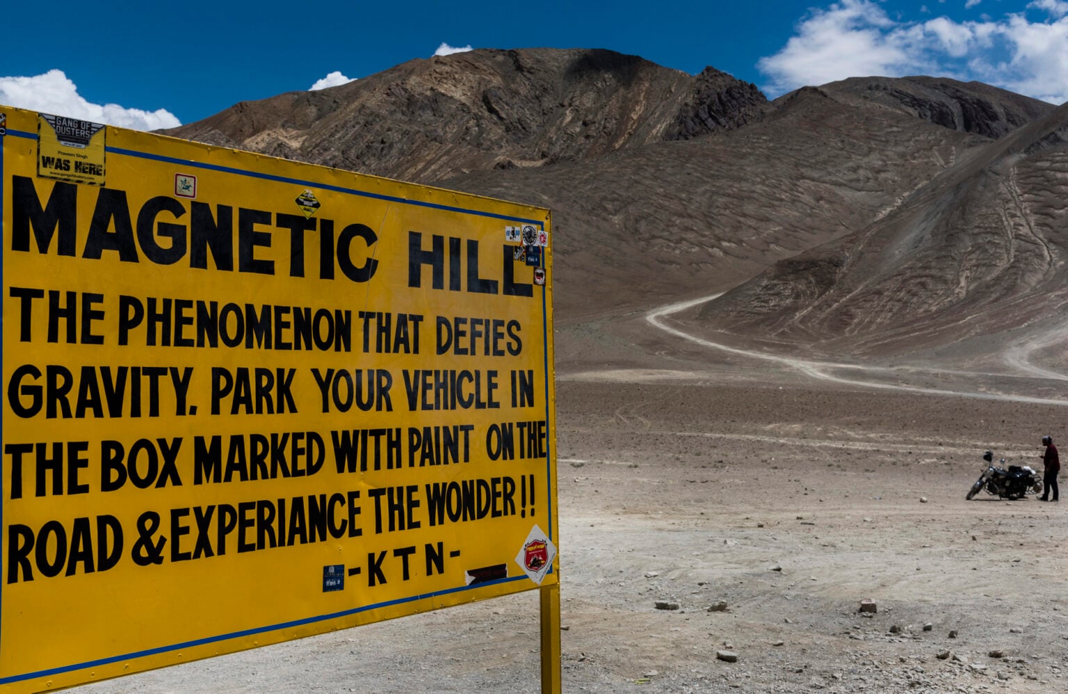 20 Mountains with Mystifying Geological Features