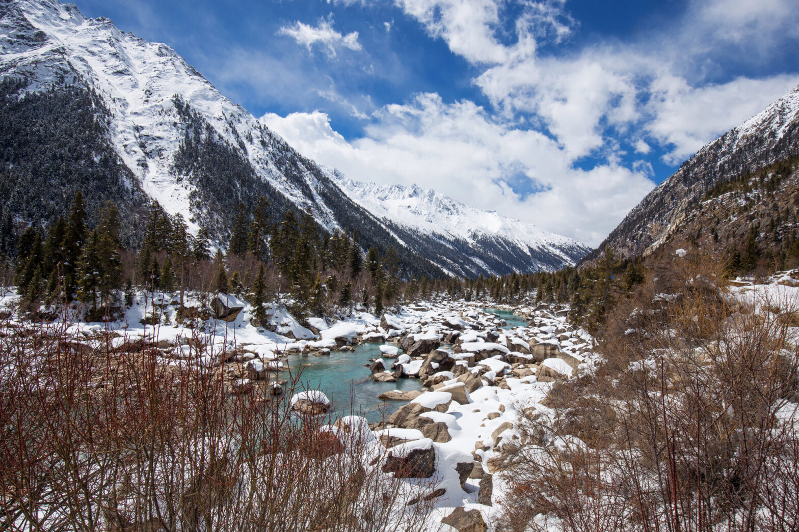 20 Places on Earth That Are Bigger Than Entire Countries