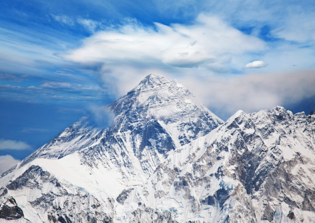 20 Mountains with Mystifying Geological Features