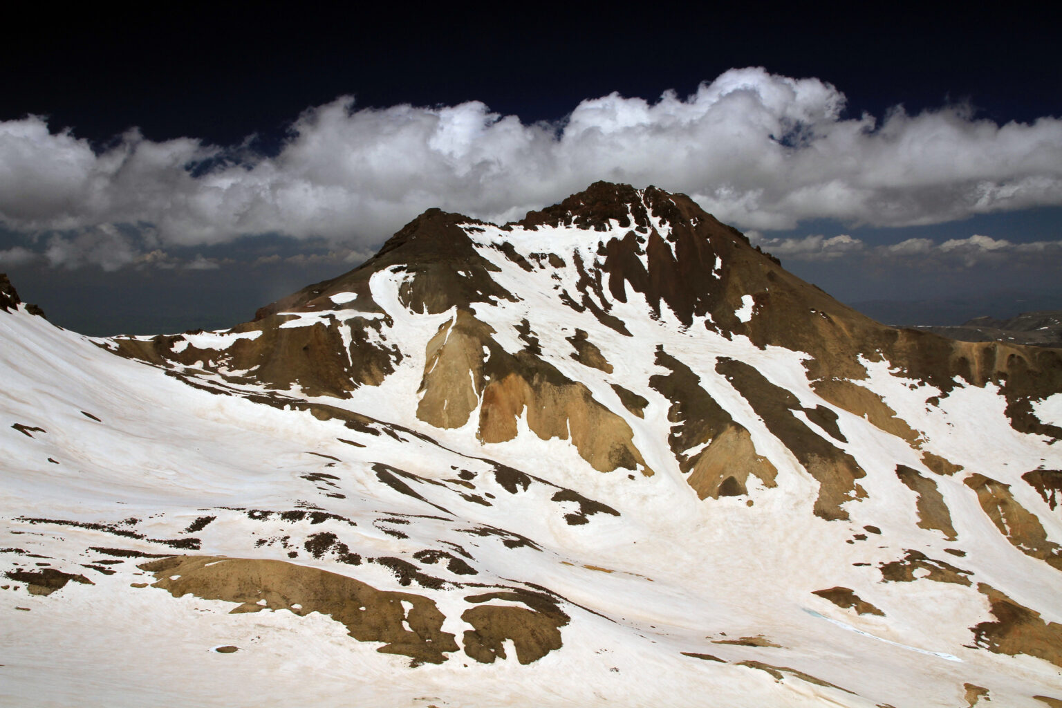 20 Mountains with Mystifying Geological Features