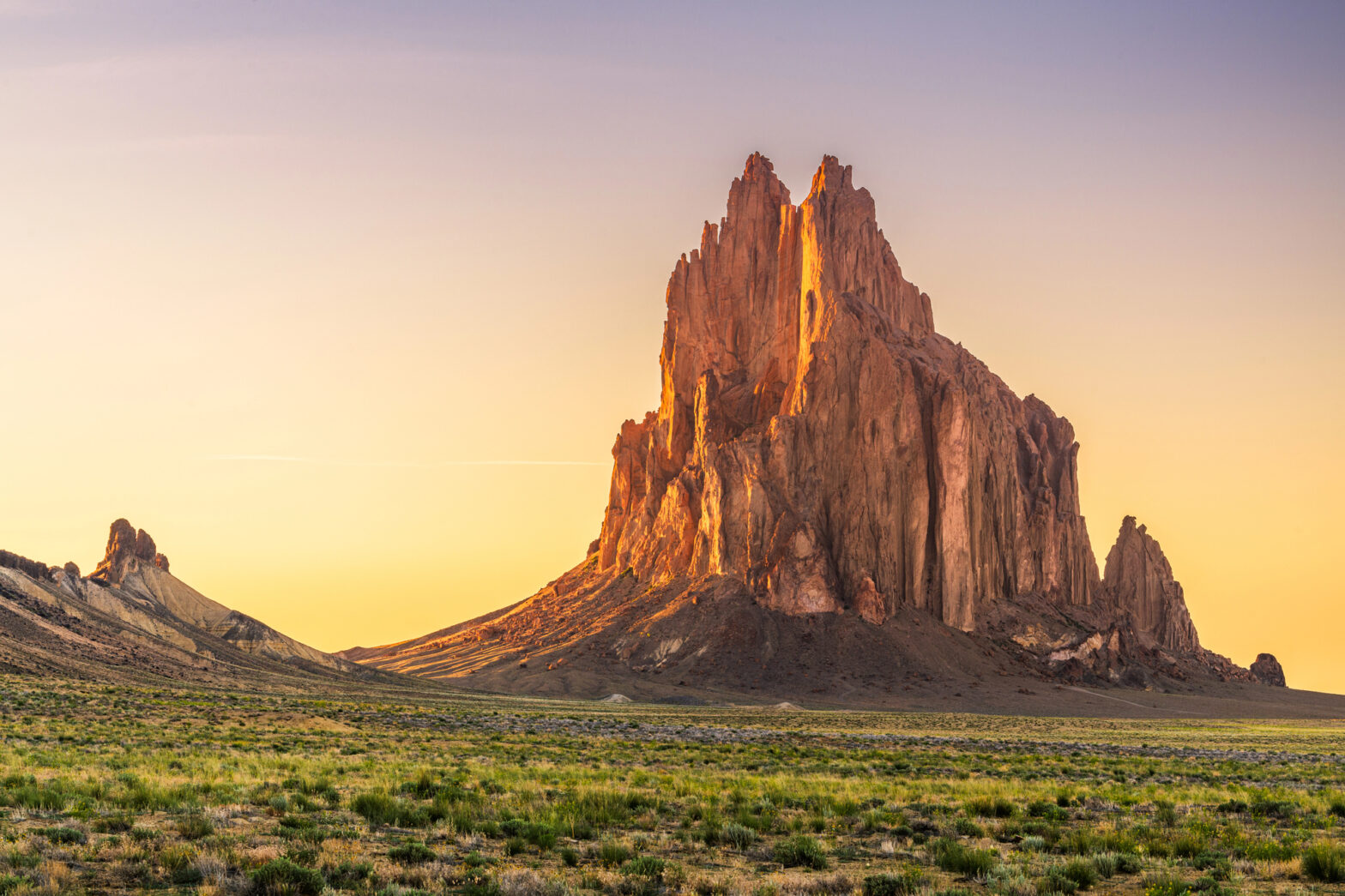 20 Mountains with Mystifying Geological Features