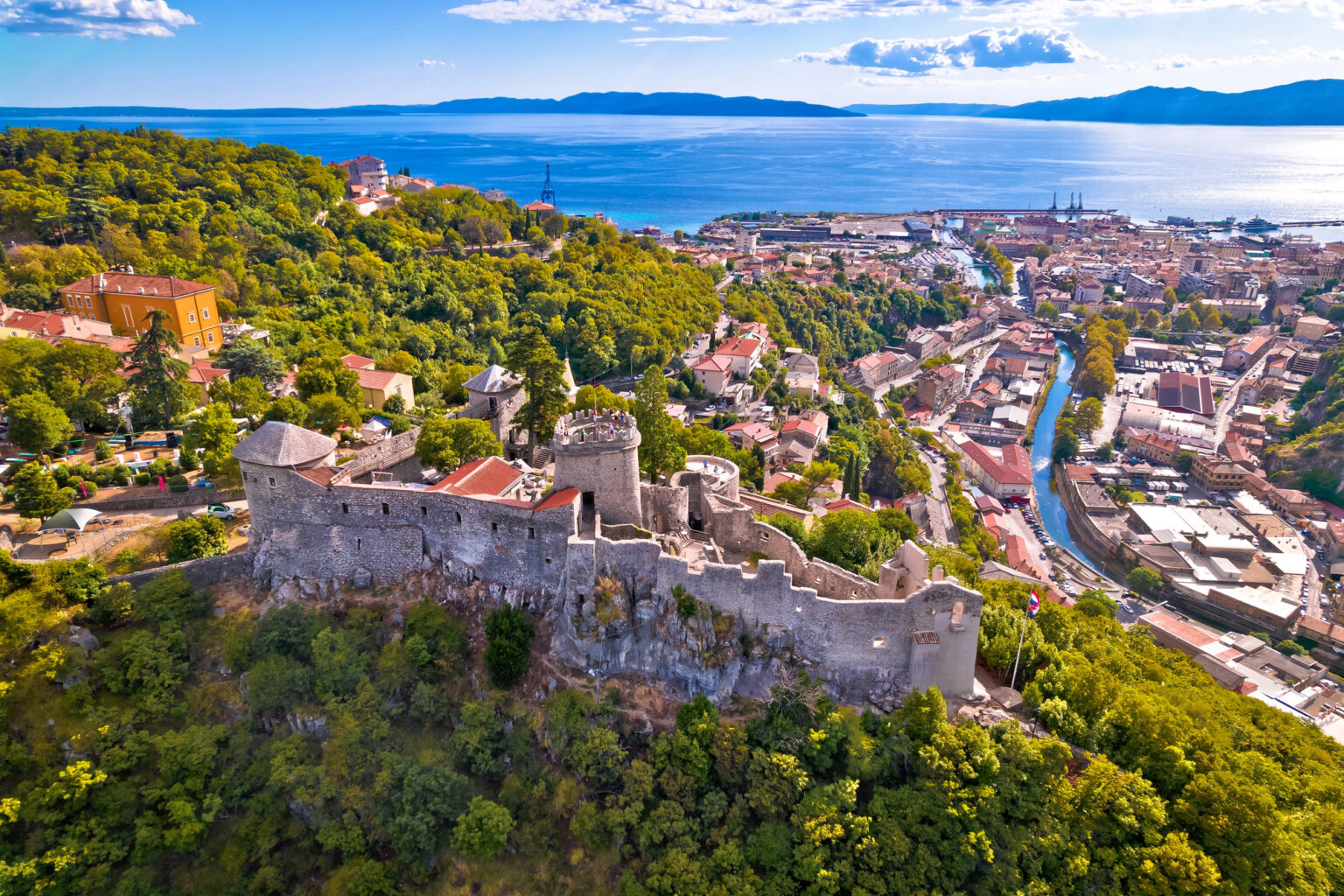 20 Hidden Castles and Fortresses That Are Still Emerging from History