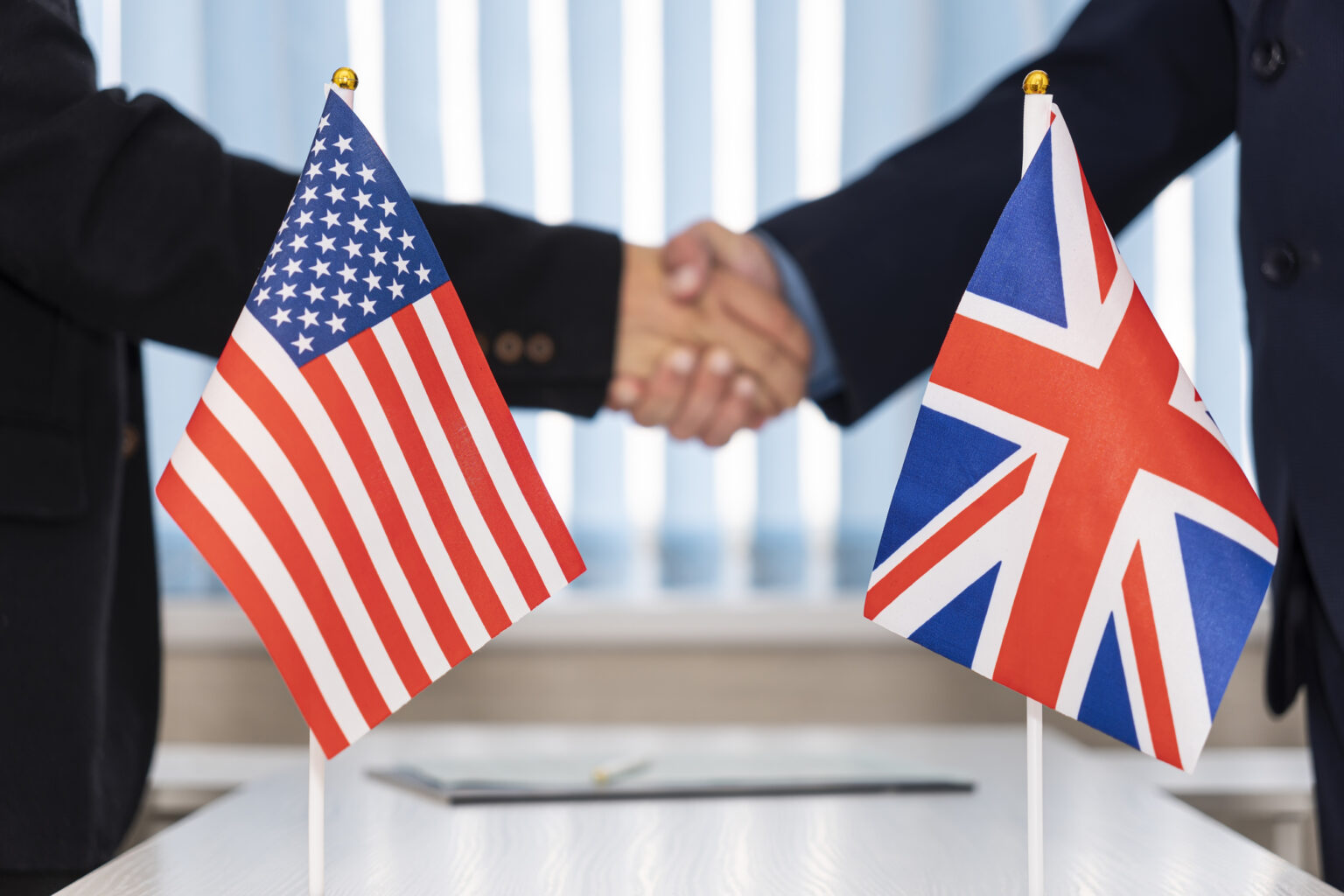 16 Secret Agreements Between Countries That Were Kept Hidden for Years