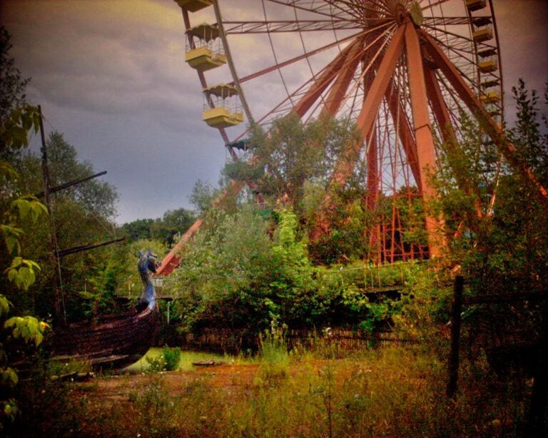 17 Abandoned Amusement Parks and the Stories Behind Them