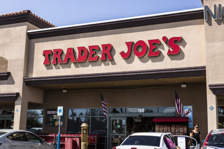 15 Marketing Gimmicks That Actually Built Entire Customer Bases