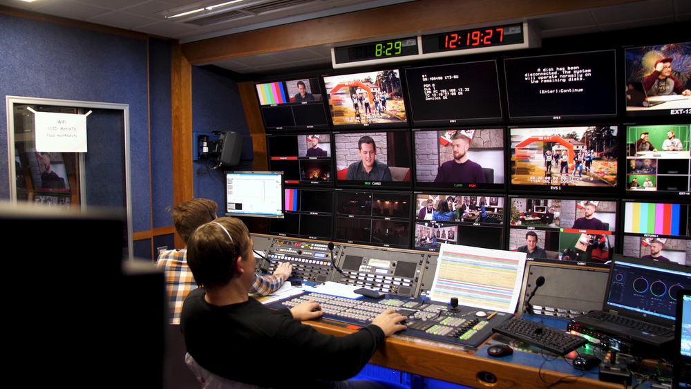 15 Outrageous Stunts That Actually Aired on Live TV