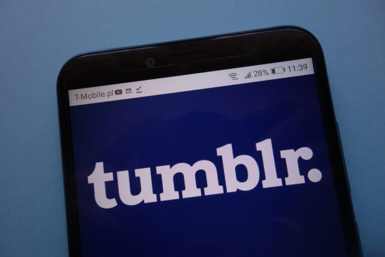 15 Brands That Embraced Misspelling and Made It Their Thing