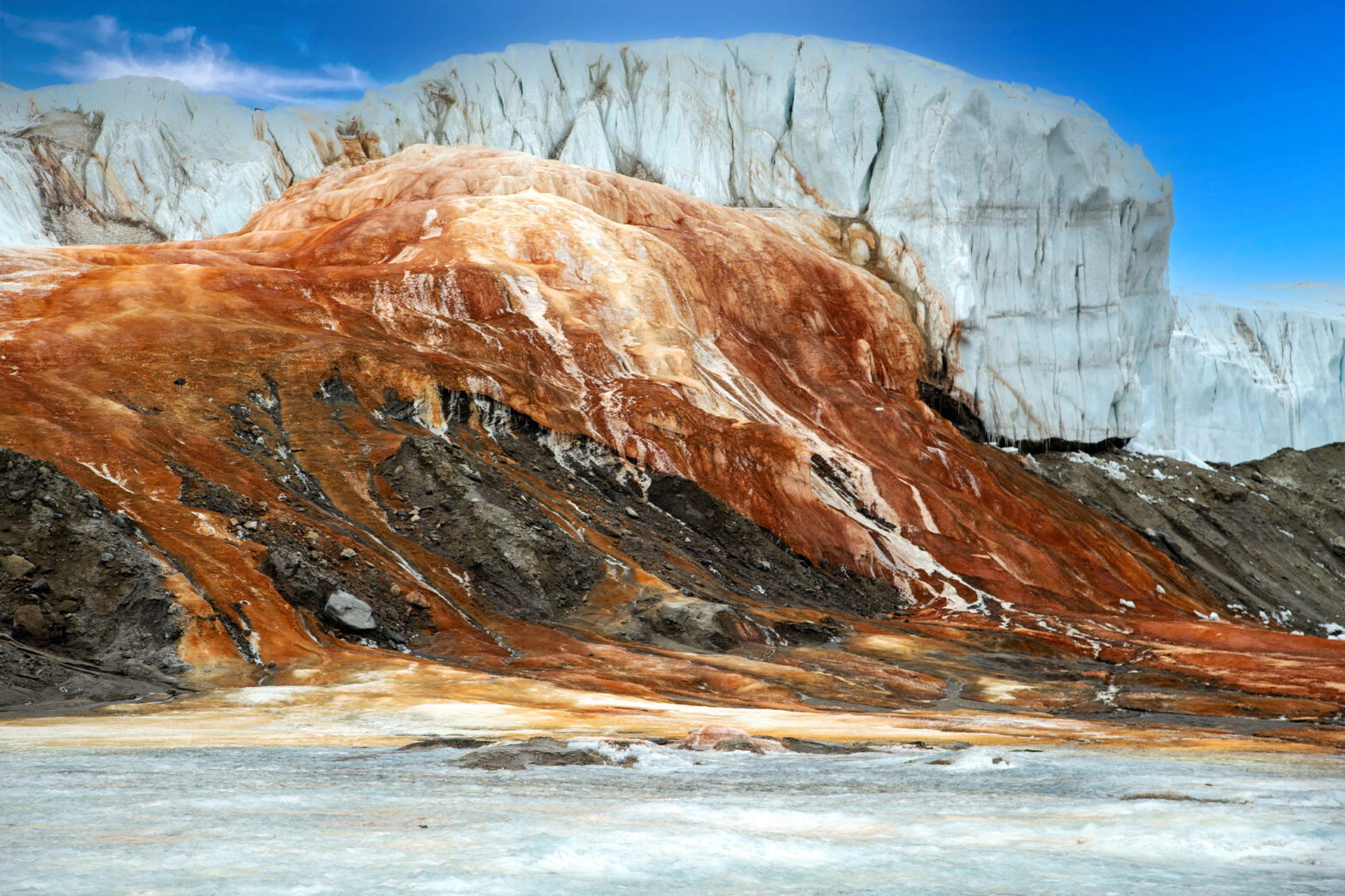 14 Facts About Antarctica That Will Change How You Think About Deserts