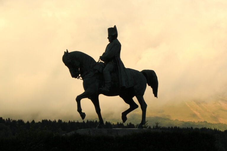 17 Historical Events That Were Made Worse by One Person's Bad Judgment