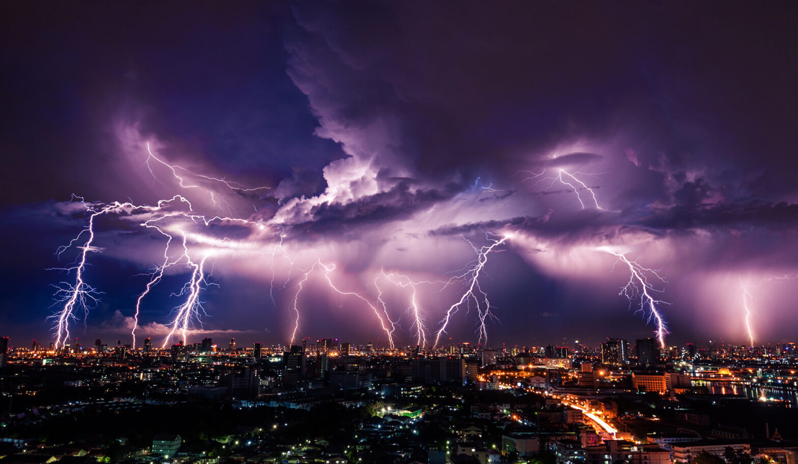 15 Things You Didn't Know About Lightning (Including Its Temperature)