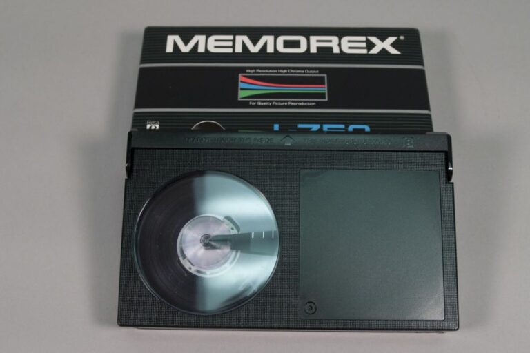15 Obsolete Technologies That People Still Collect Today