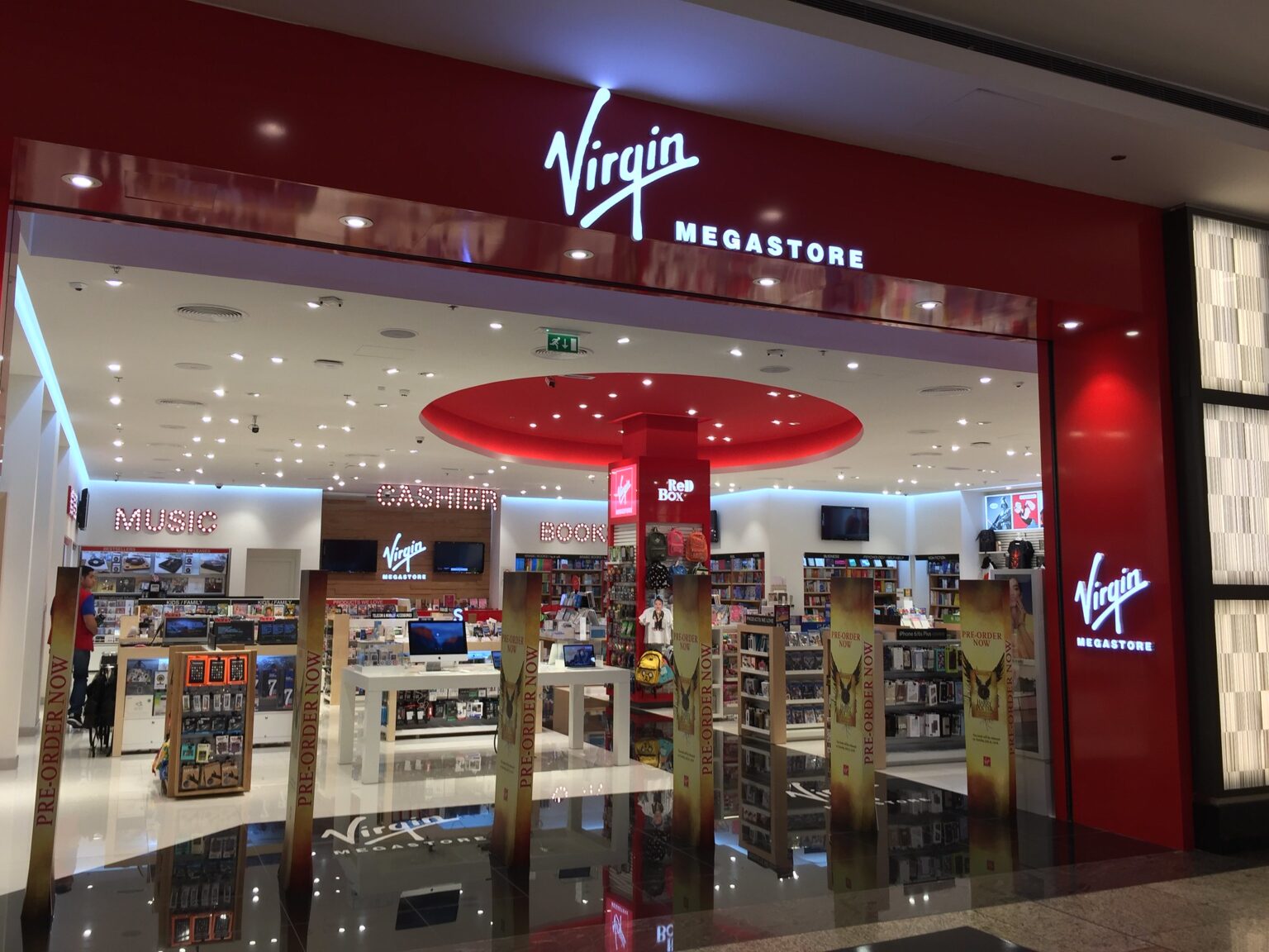 13 Store Chains That Closed in the 2000s