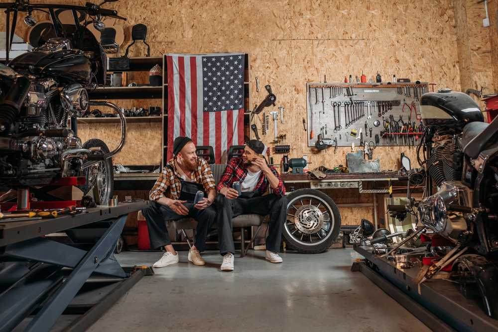 15 Things Found in Every '70s Garage