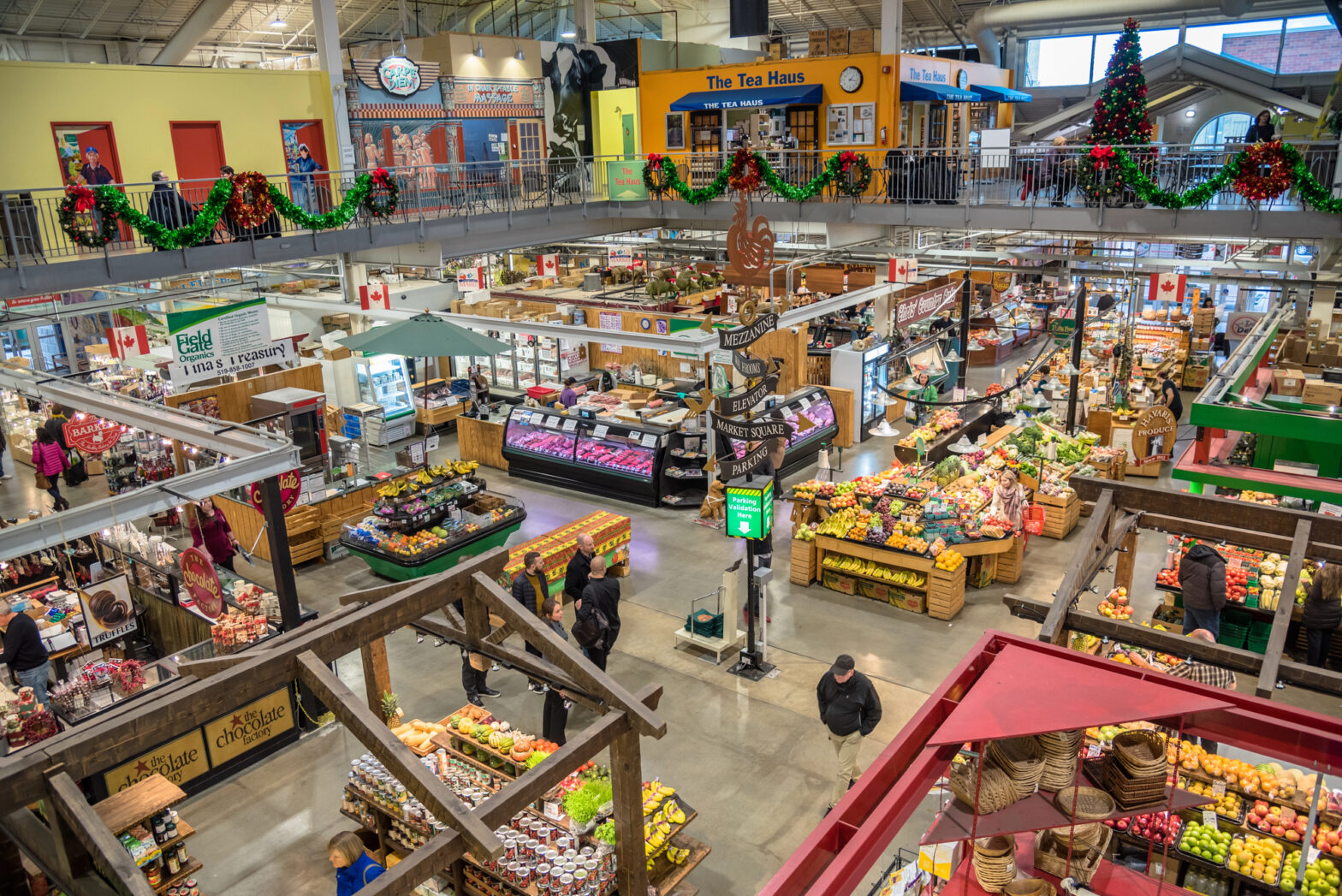 13 Store Chains That Closed in the 2000s