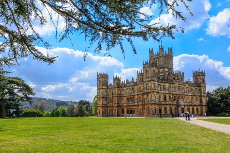 15 Real-Life Places That Inspired Famous Fictional Settings