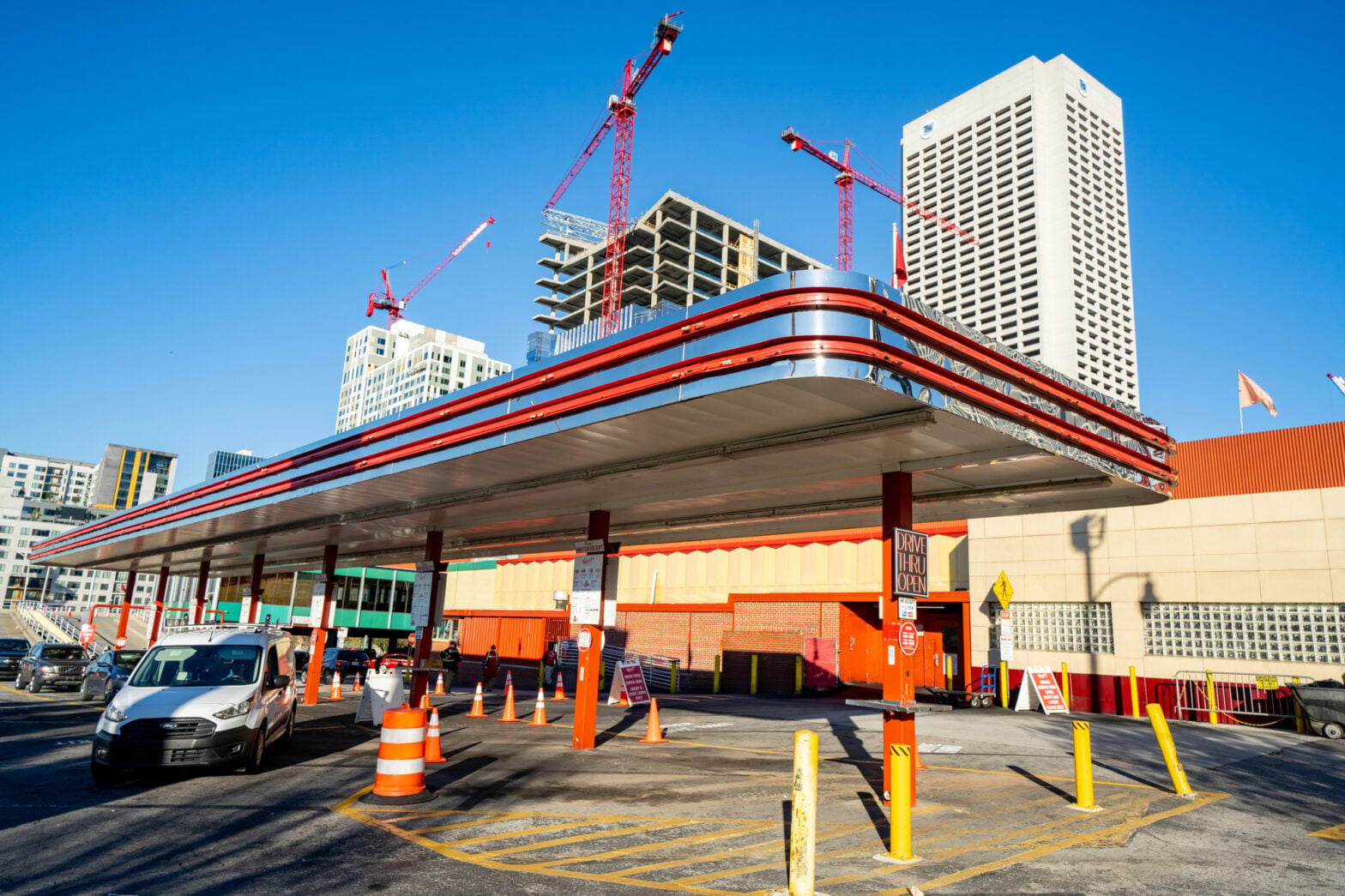 16 Classic Drive-In Restaurants Still Serving Carhops