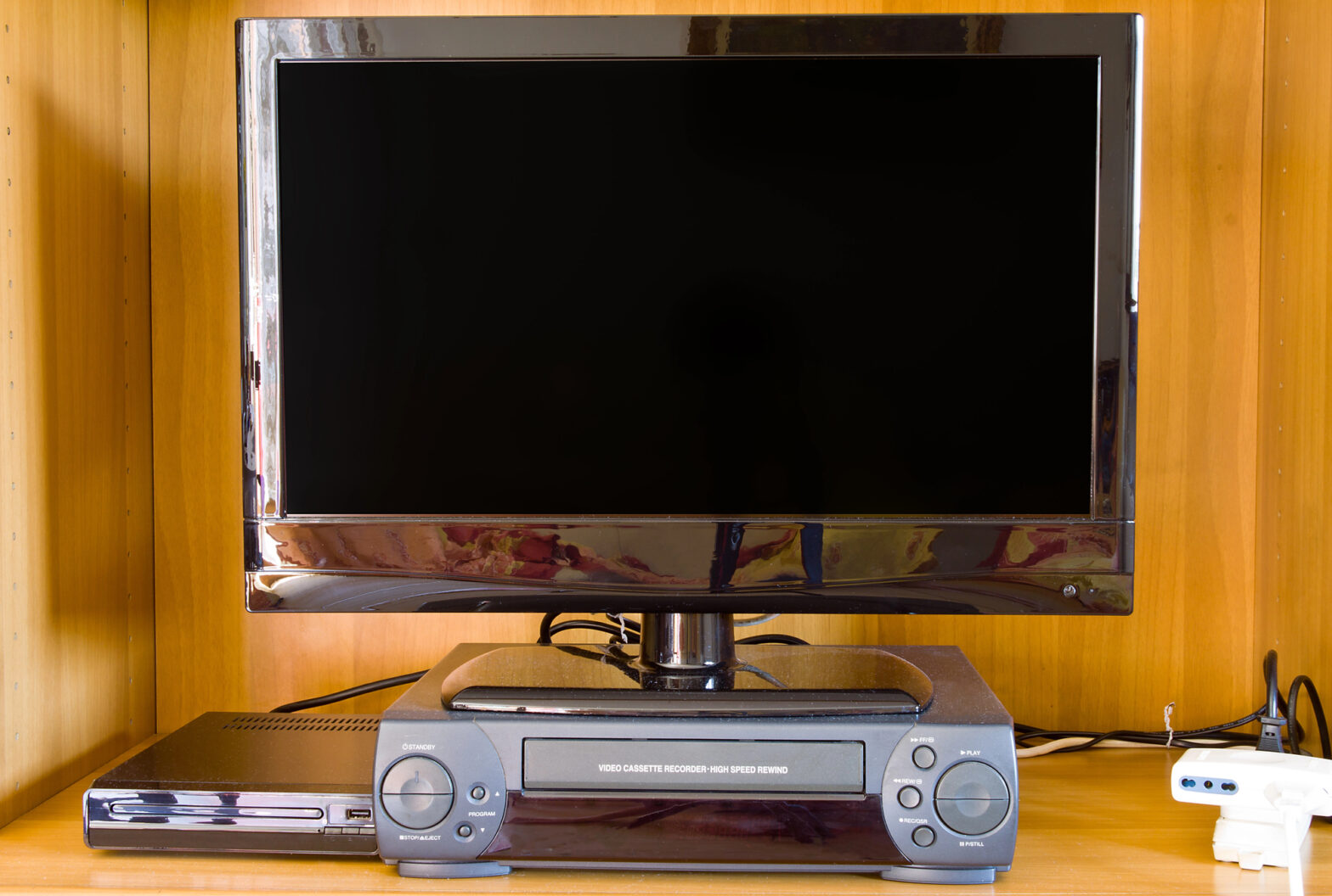 15 Classroom TV Cart Days Every '90s Kid Lived For