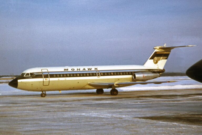 17 Airlines That No Longer Exist but Made History