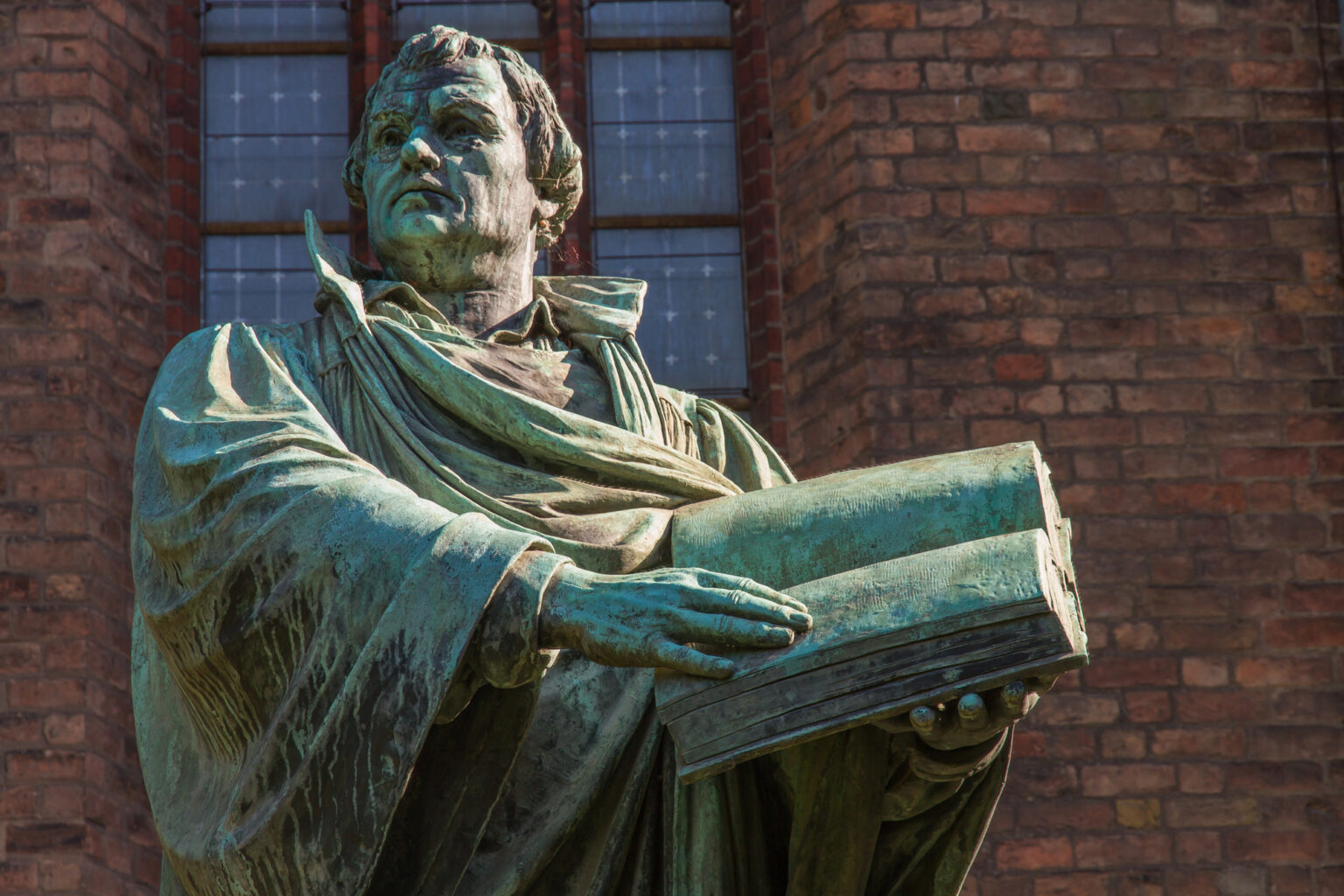 15 Times Historical Enemies Became Allies