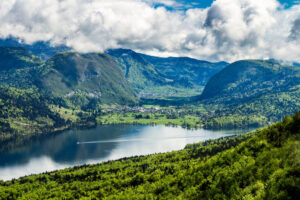 15 Nations That Have Surprising Geographic Features