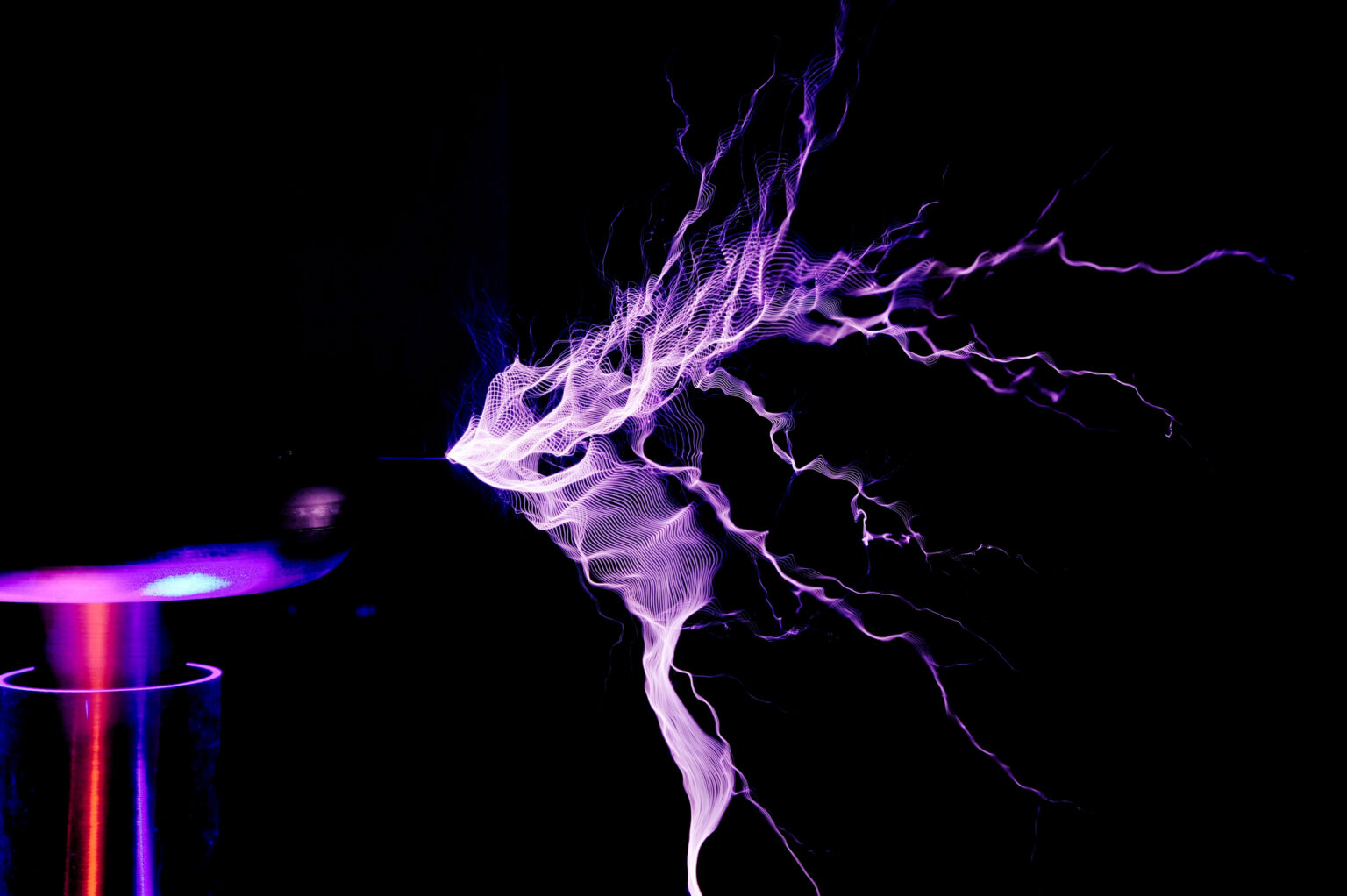 18 Gravity-Defying Phenomena in Nature You Can See
