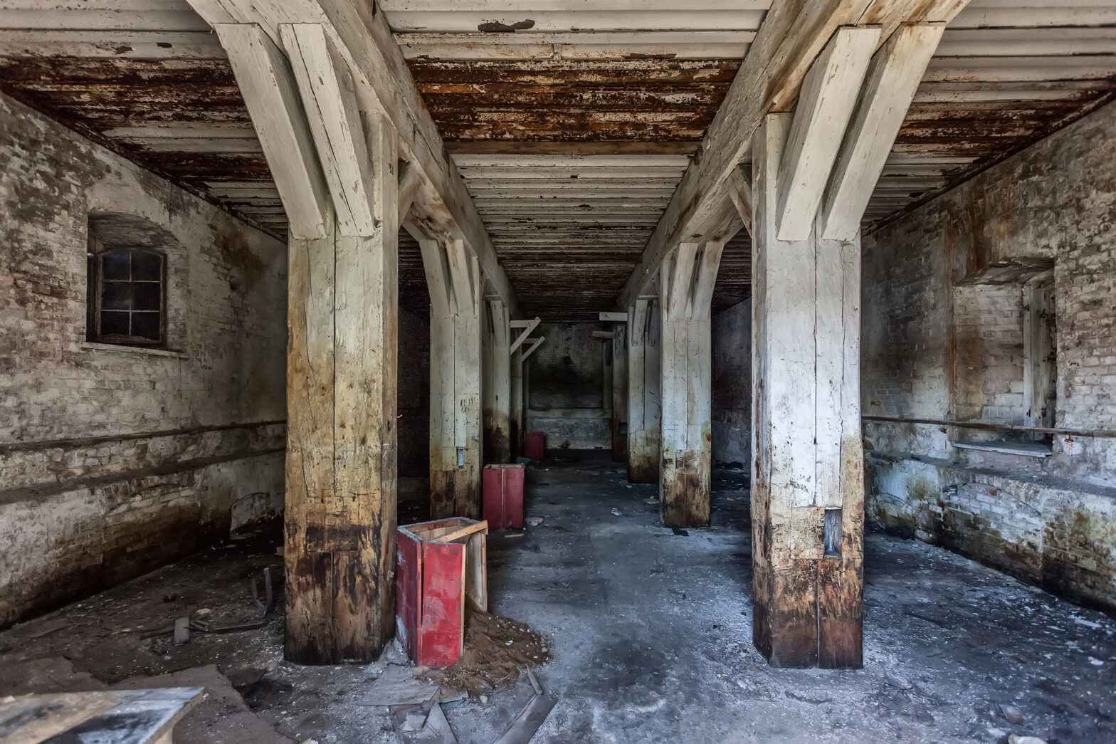 12 Historical Storage Methods That Lasted Thousands of Years