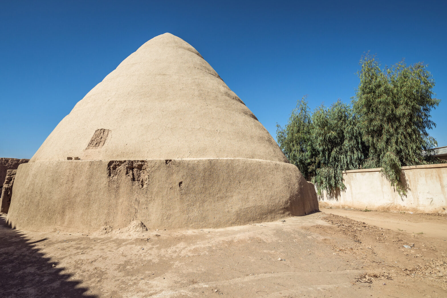 12 Historical Storage Methods That Lasted Thousands of Years