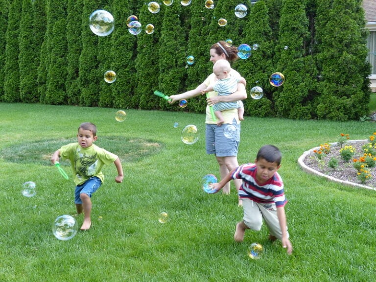 16 Backyard Games Every 80s Kid Mastered