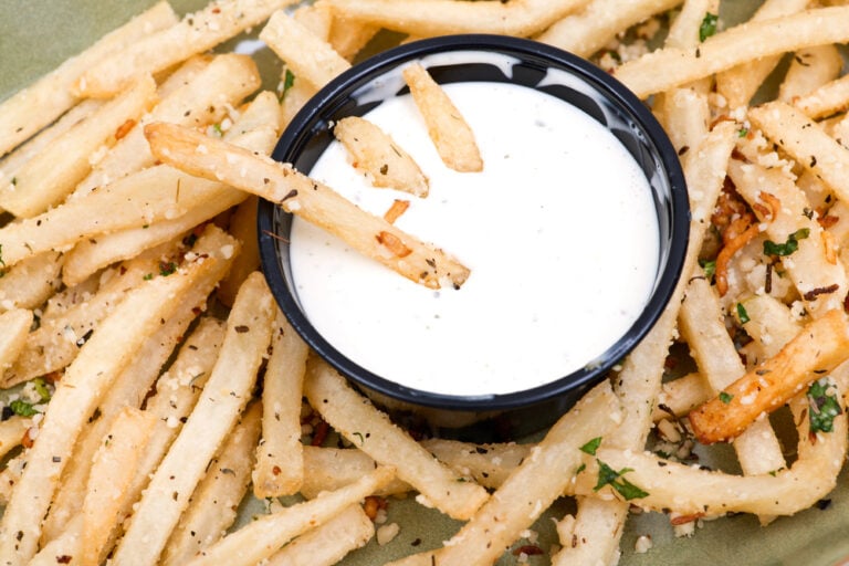 17 Stadium Foods That Define Baseball Culture