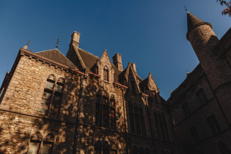 15 Castle Design Features That Gave Defenders the Upper Hand