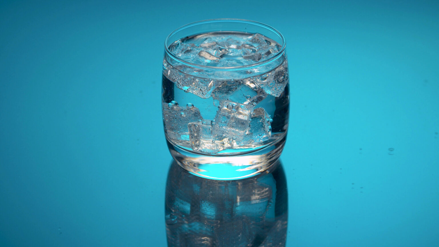 15 Things That Glow Under Black Light