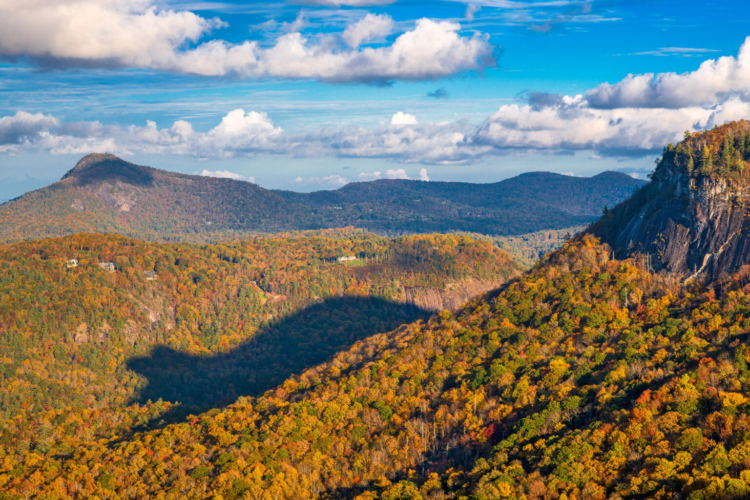 17 Mountains That Change Color by Season