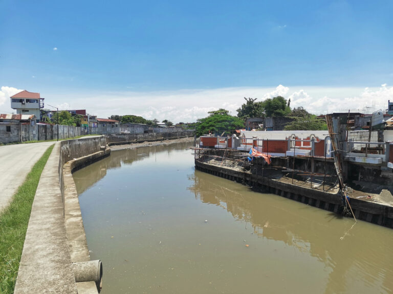 16 Cities Built Entirely Above Water