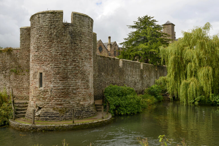 15 Castle Design Features That Gave Defenders the Upper Hand
