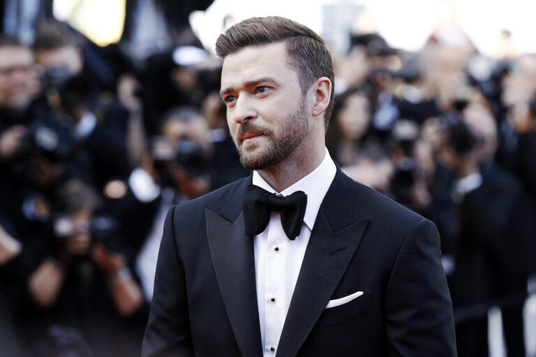15 Famous People Who Battled Phobias