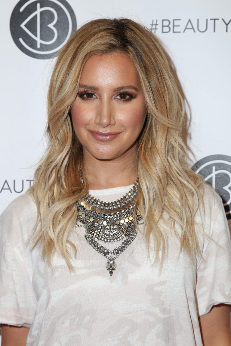 16 Disney Stars: Then Vs. What They Do Now