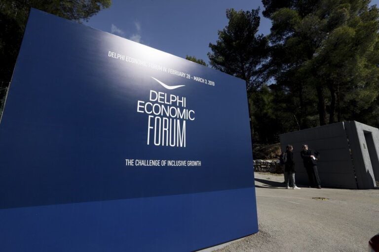 18 Famous Forums That Shaped Online Discussions