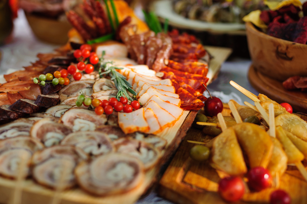 16 Foods You'd Find At Every '90s Party