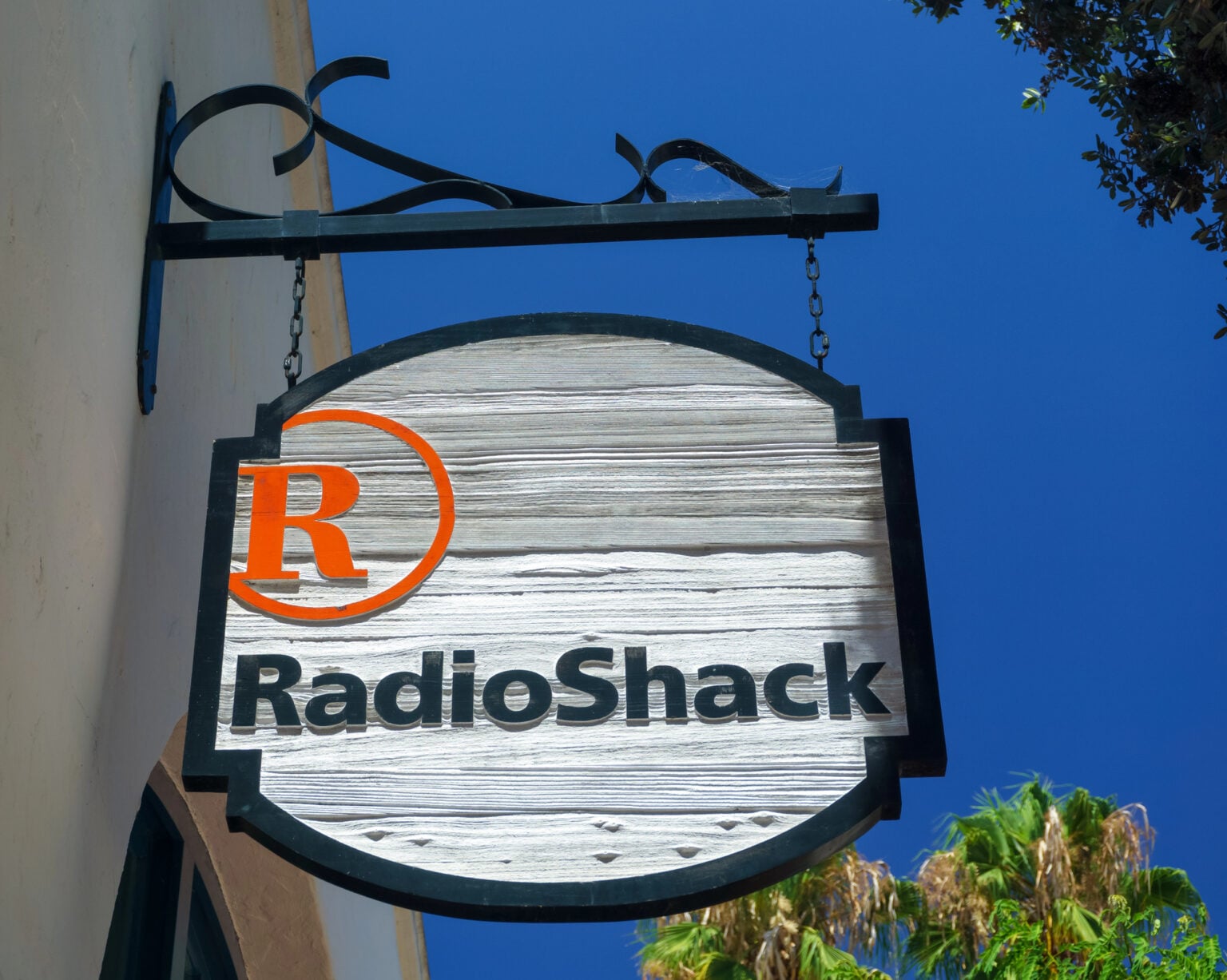 13 Old Tech Brands That Don't Exist Anymore