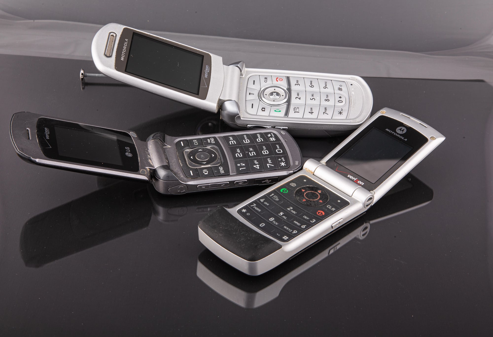 First Cell Phones Used in Daily Life