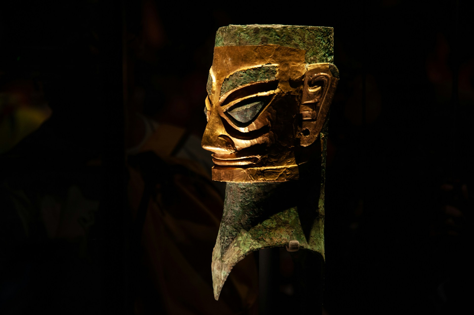 Historic Relics Made of Jade in Chinese Courts