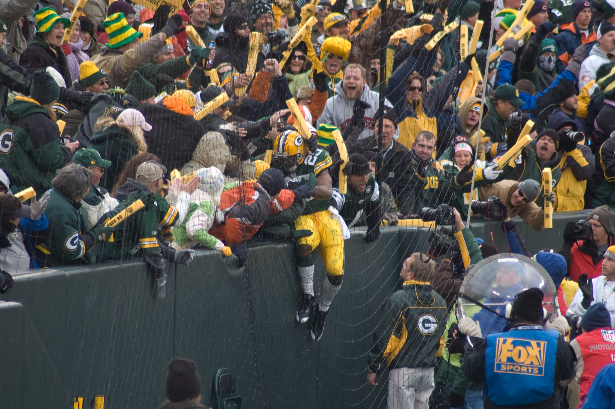 Sports Fan Rituals That Spread Organically